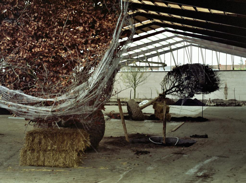 Offices Robbrecht and Daem Architects and Marie-José Van Hee Architect ...
