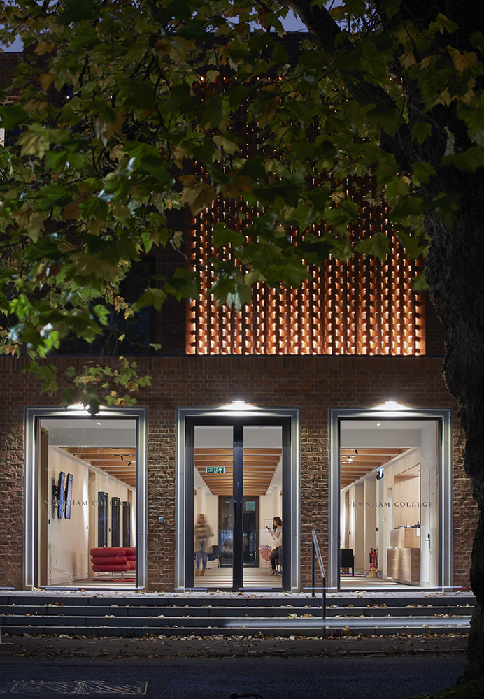 The Dorothy Garrod Building | EUmies Awards