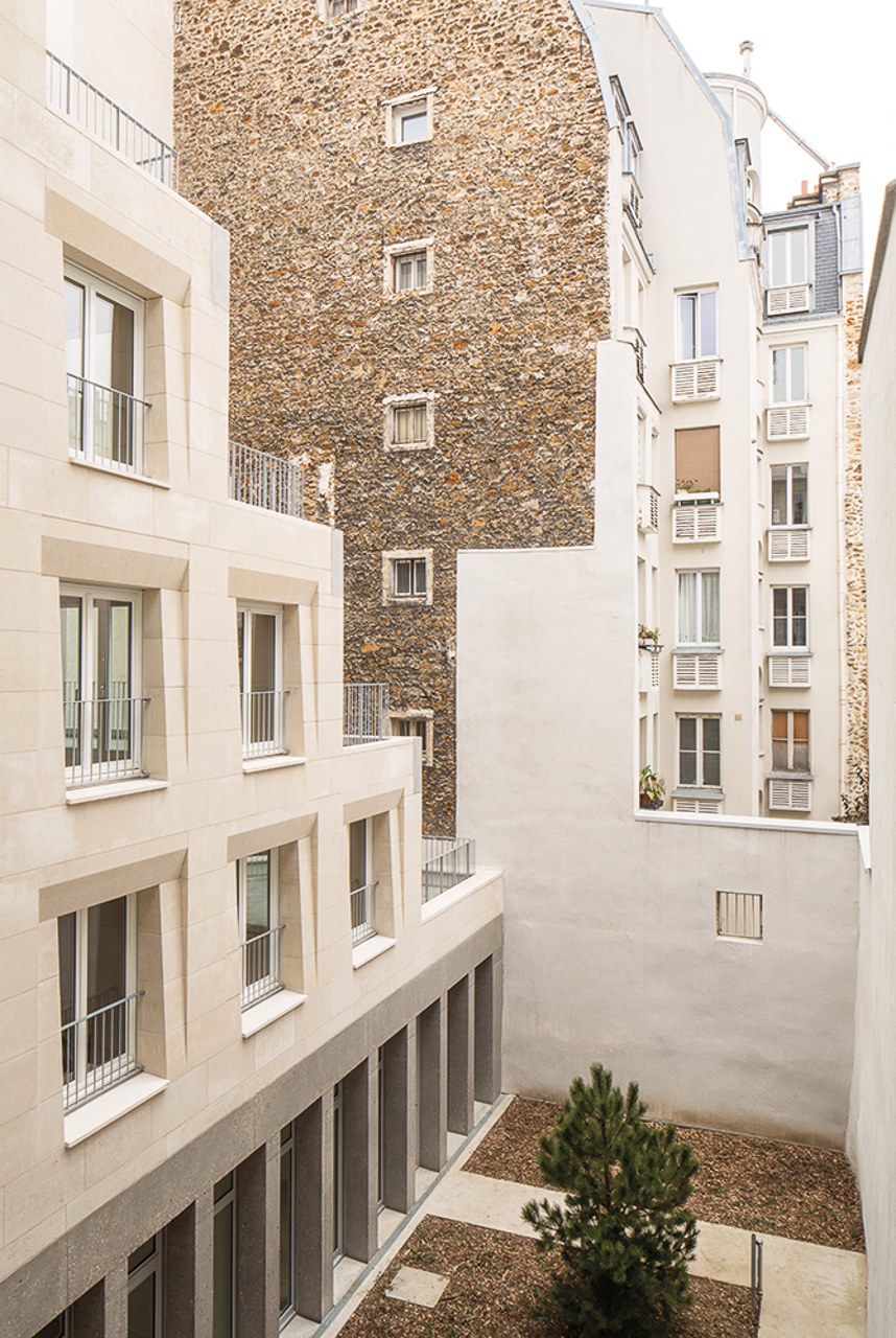 Stone building in Paris | EUmies Awards