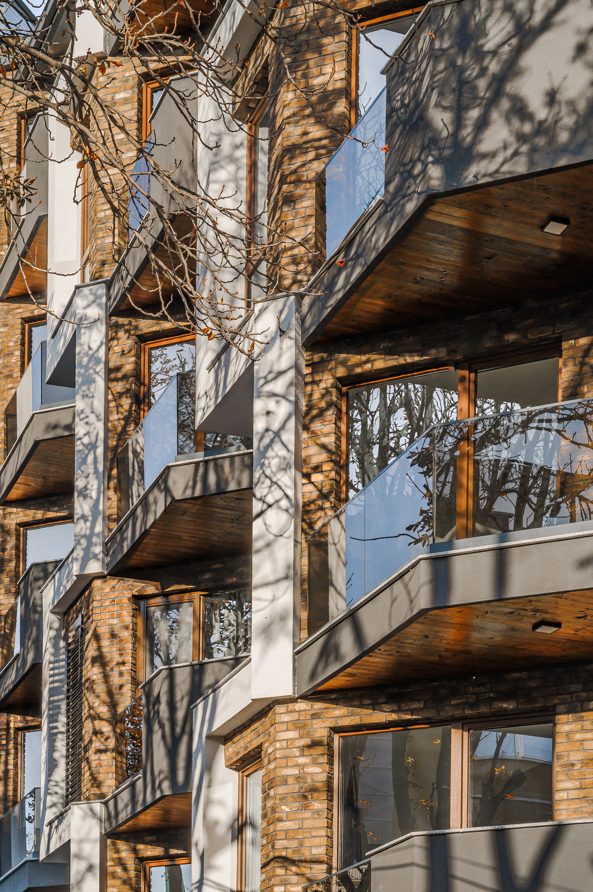 Residential and Commercial Building – Ruzveltova | EUmies Awards
