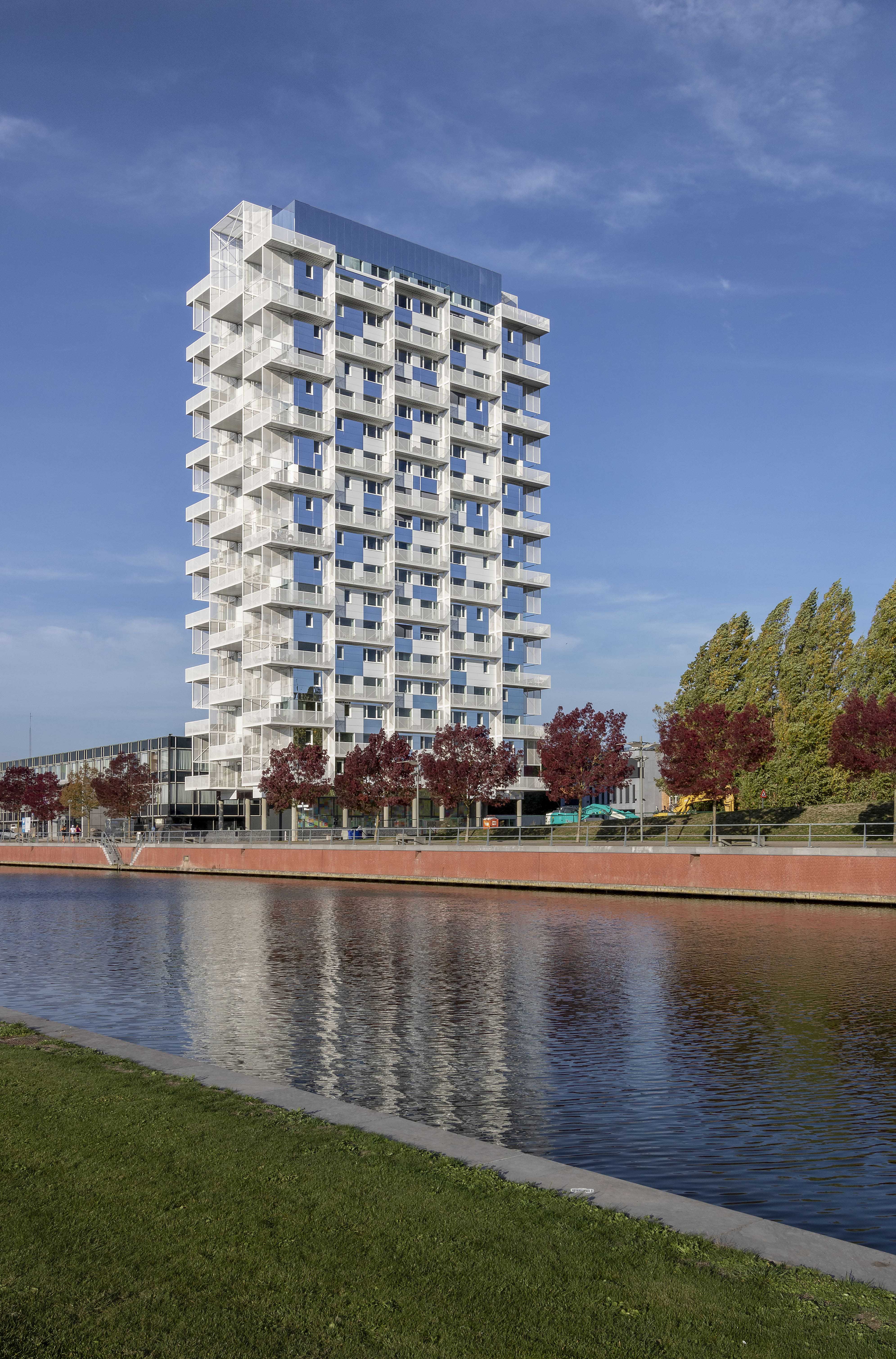 Construction of the New K-Tower in Kortrij | EUmies Awards