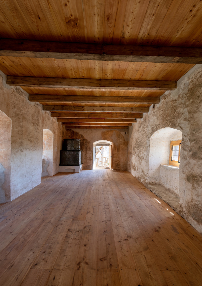 Uhrovec Castle – Operation building | EUmies Awards