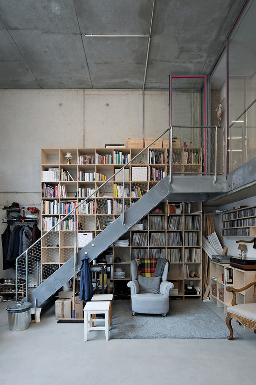 Residential and studio building at the former Berlin flower market ...