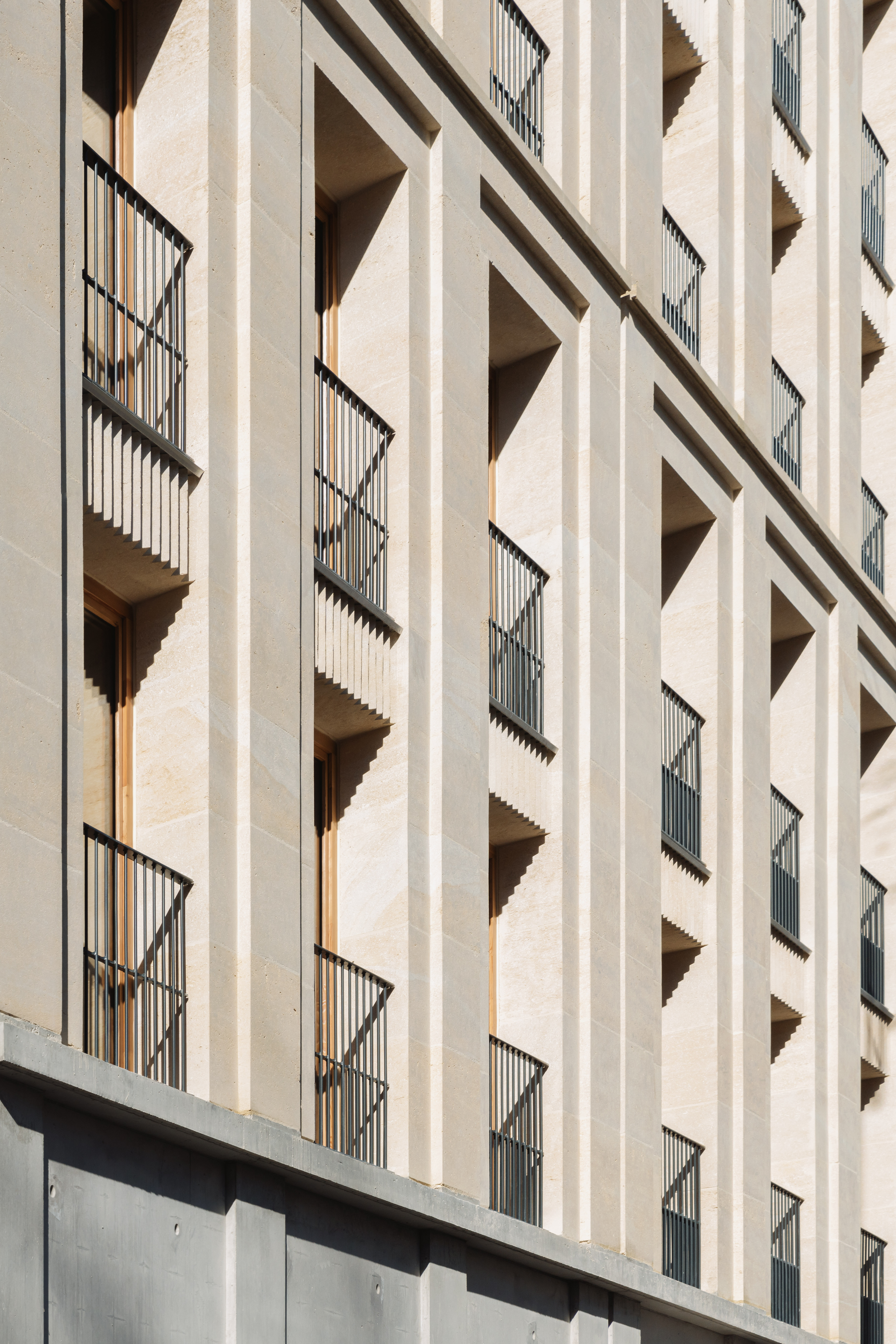 Hotel Tribe – Solid Stone Hotel Construction | EUmies Awards
