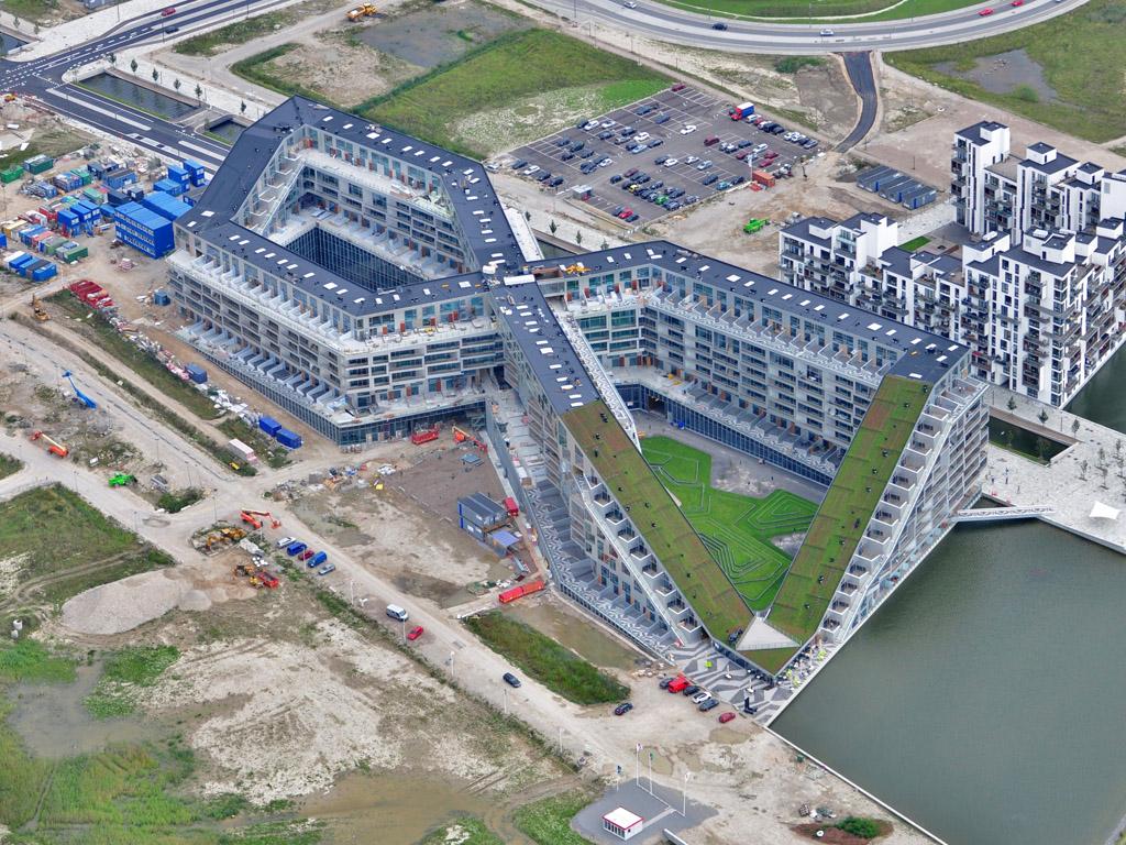 8 House | EUmies Awards