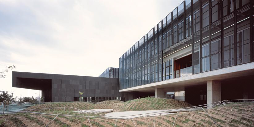 Regional Headquarters Office Building & GIS substation of the ...